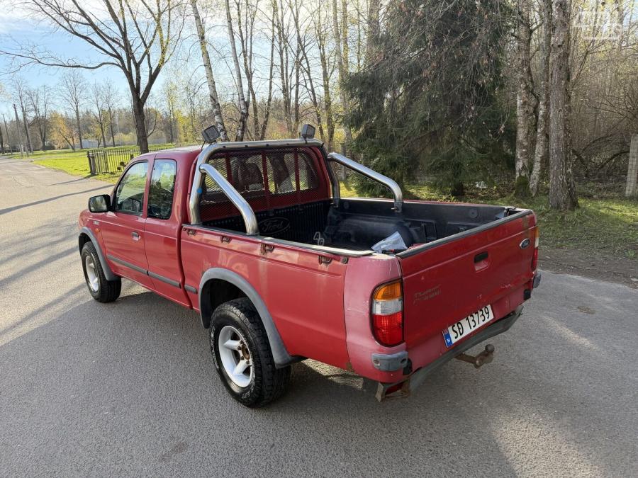 Ford Ranger 2002 Panevēža, ar dzinēja tilpumu 2.50 L un nobraukumu 211 tūkst. km par 3800 €, foto 9 vietnē AUTOMOTO.COM.LV