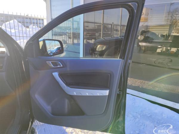 Ford Ranger 2014 in Klaipeda, with an engine capacity of 2.20 L and mileage of 372 thousand km for 10000 €, photo 3 on AUTOMOTO.COM.LV