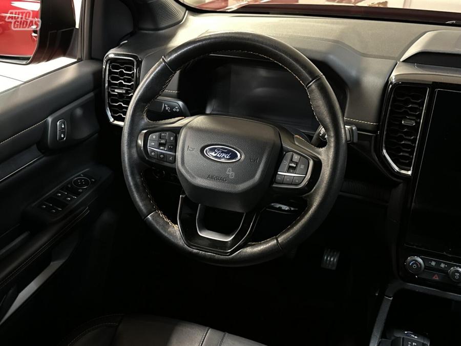 Sarkans Ford Ranger 2023 Viļņa, ar dzinēja tilpumu 3.00 L un nobraukumu 88 tūkst. km par 41000 €, foto 16 vietnē AUTOMOTO.COM.LV
