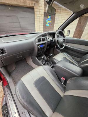 Red Ford Ranger 2006 in Telschi, with an engine capacity of 2.50 L and mileage of 129 thousand km for 3650 €, photo 13 on AUTOMOTO.COM.LV