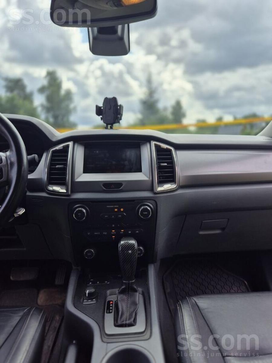 Sarkans Ford Ranger 2017 Rīga, ar dzinēja tilpumu 3.20 L un nobraukumu 120 tūkst. km par 15950 €, foto 11 vietnē AUTOMOTO.COM.LV
