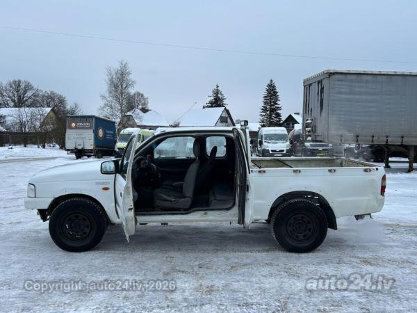 Balts Ford Ranger 2005 Valga, ar dzinēja tilpumu 2.50 L un nobraukumu 380 tūkst. km par 2499 €, foto 4 vietnē AUTOMOTO.COM.LV
