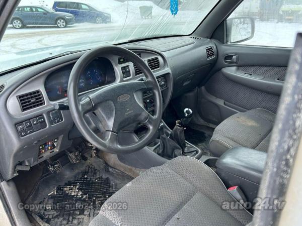 Balts Ford Ranger 2005 Valga, ar dzinēja tilpumu 2.50 L un nobraukumu 380 tūkst. km par 2499 €, foto 10 vietnē AUTOMOTO.COM.LV