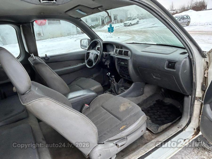 Balts Ford Ranger 2005 Valga, ar dzinēja tilpumu 2.50 L un nobraukumu 380 tūkst. km par 2499 €, foto 19 vietnē AUTOMOTO.COM.LV