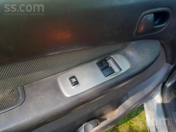Balts Ford Ranger 2006 Liepāja, ar dzinēja tilpumu 2.50 L un nobraukumu 351 tūkst. km par 4500 €, foto 2 vietnē AUTOMOTO.COM.LV
