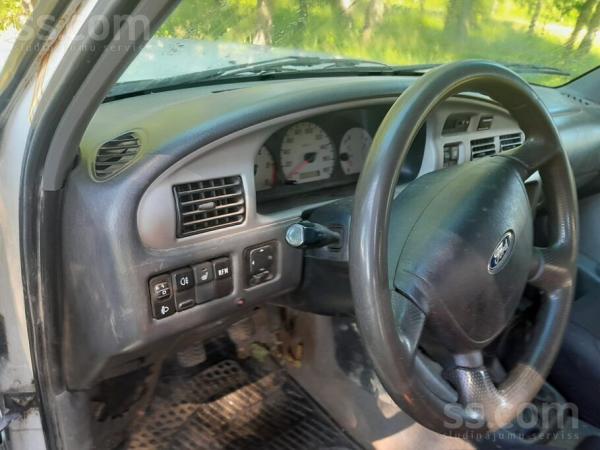 Balts Ford Ranger 2006 Liepāja, ar dzinēja tilpumu 2.50 L un nobraukumu 351 tūkst. km par 4500 €, foto 3 vietnē AUTOMOTO.COM.LV