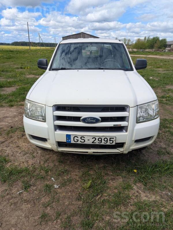 White Ford Ranger 2007 in Saldus, with an engine capacity of 2.50 L and mileage of 224 thousand km for 3100 €, photo 1 on AUTOMOTO.COM.LV
