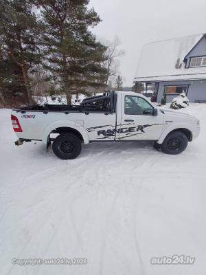 White Ford Ranger 2007 in Tallinn, with an engine capacity of 2.50 L and mileage of 281 thousand km for 9980 €, photo 2 on AUTOMOTO.COM.LV