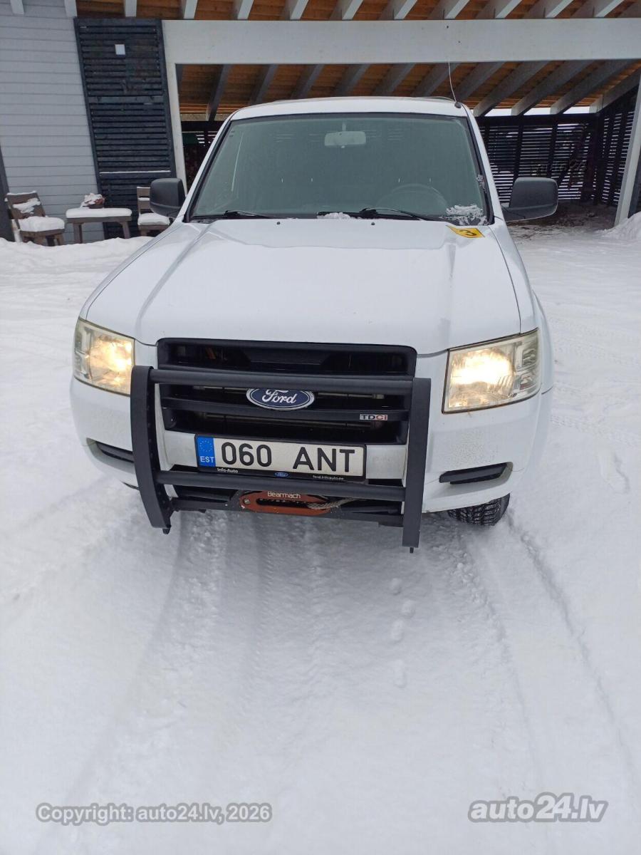 White Ford Ranger 2007 in Tallinn, with an engine capacity of 2.50 L and mileage of 281 thousand km for 9980 €, photo 3 on AUTOMOTO.COM.LV