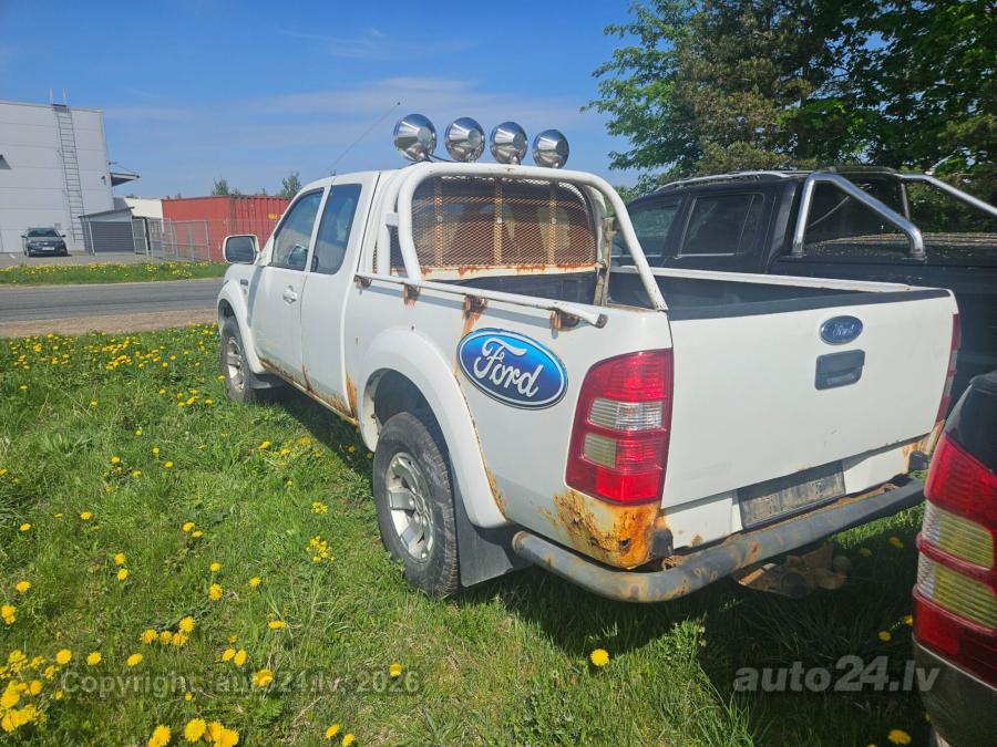 Balts Ford Ranger 2007 Tallina, ar dzinēja tilpumu 2.50 L un nobraukumu 270 tūkst. km par 2100 €, foto 5 vietnē AUTOMOTO.COM.LV
