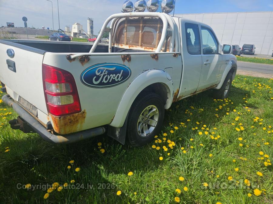 Balts Ford Ranger 2007 Tallina, ar dzinēja tilpumu 2.50 L un nobraukumu 270 tūkst. km par 2100 €, foto 6 vietnē AUTOMOTO.COM.LV