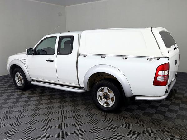Balts Ford Ranger 2008 Tallina, ar dzinēja tilpumu 2.50 L un nobraukumu 314 tūkst. km par 2599 €, foto 4 vietnē AUTOMOTO.COM.LV
