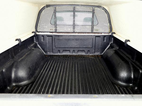 Balts Ford Ranger 2008 Tallina, ar dzinēja tilpumu 2.50 L un nobraukumu 314 tūkst. km par 2599 €, foto 8 vietnē AUTOMOTO.COM.LV