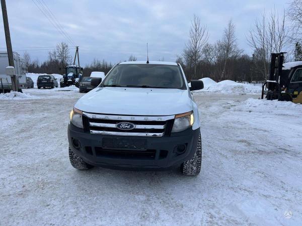 Balts Ford Ranger 2013 Kretinga, ar dzinēja tilpumu 2.20 L un nobraukumu 255 tūkst. km par 7850 €, foto 9 vietnē AUTOMOTO.COM.LV