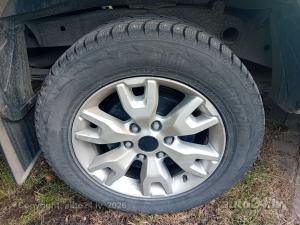 White Ford Ranger 2013 in Tallinn, with an engine capacity of 3.20 L and mileage of 254 thousand km for 12000 €, photo 12 on AUTOMOTO.COM.LV