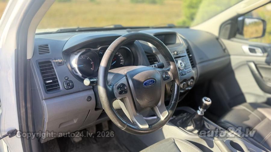 Balts Ford Ranger 2014 Tallina, ar dzinēja tilpumu 3.20 L un nobraukumu 326 tūkst. km par 12400 €, foto 12 vietnē AUTOMOTO.COM.LV