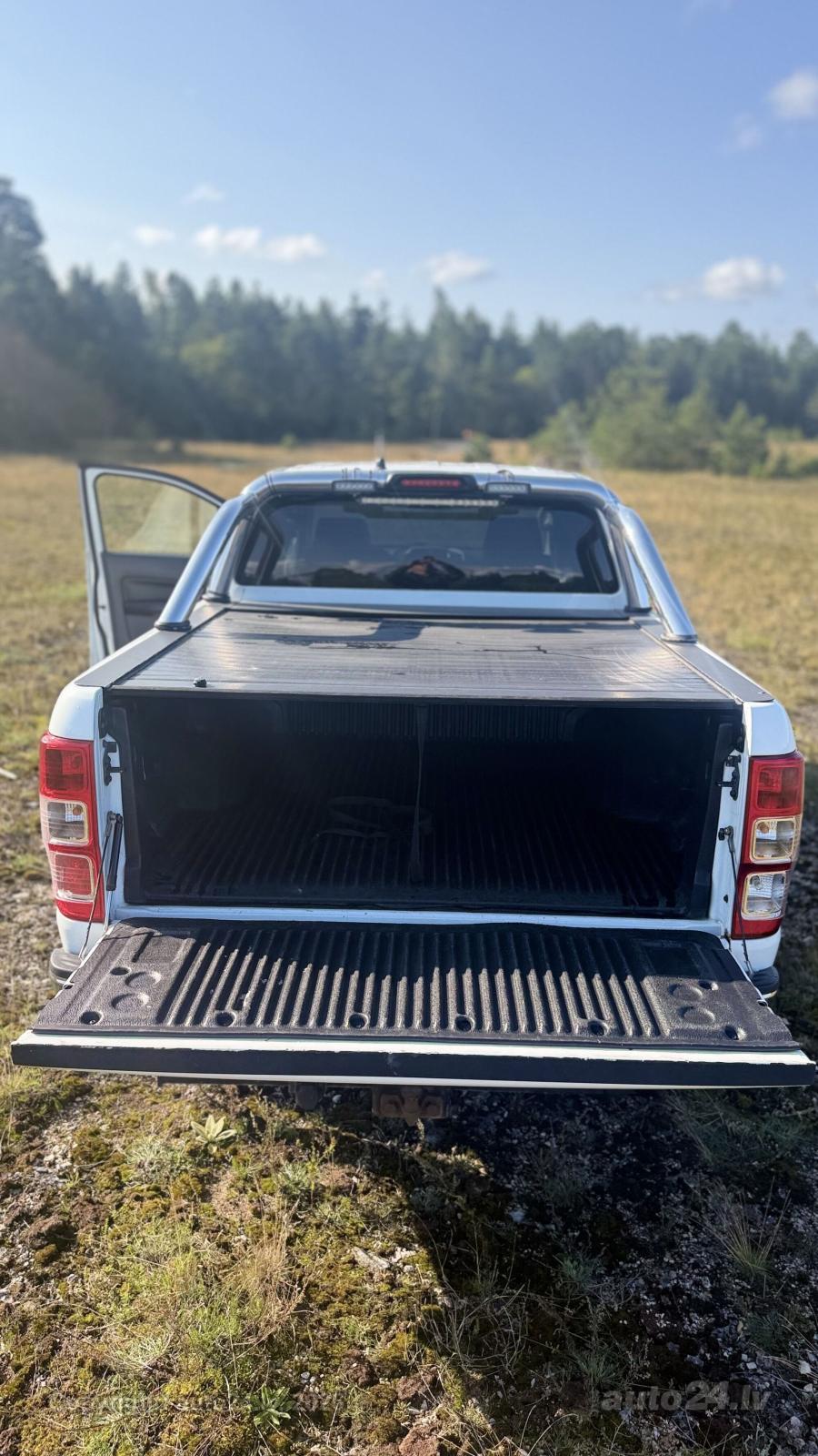 Balts Ford Ranger 2014 Tallina, ar dzinēja tilpumu 3.20 L un nobraukumu 326 tūkst. km par 12400 €, foto 17 vietnē AUTOMOTO.COM.LV