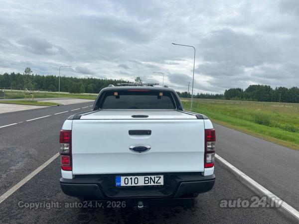 White Ford Ranger 2015 in Tallinn, with an engine capacity of 3.20 L and mileage of 204 thousand km for 15900 €, photo 4 on AUTOMOTO.COM.LV