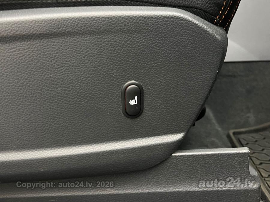 Balts Ford Ranger 2015 Pērnava, ar dzinēja tilpumu 3.20 L un nobraukumu 235 tūkst. km par 13990 €, foto 20 vietnē AUTOMOTO.COM.LV