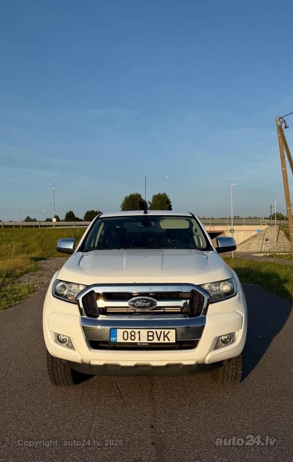 White Ford Ranger 2017 in Tallinn, with an engine capacity of 2.20 L and mileage of 213 thousand km for 17000 €, photo 5 on AUTOMOTO.COM.LV