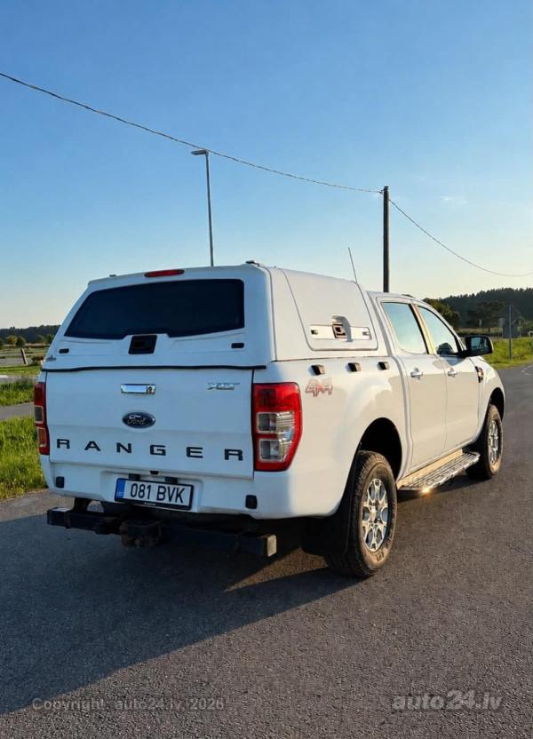 White Ford Ranger 2017 in Tallinn, with an engine capacity of 2.20 L and mileage of 213 thousand km for 17000 €, photo 7 on AUTOMOTO.COM.LV