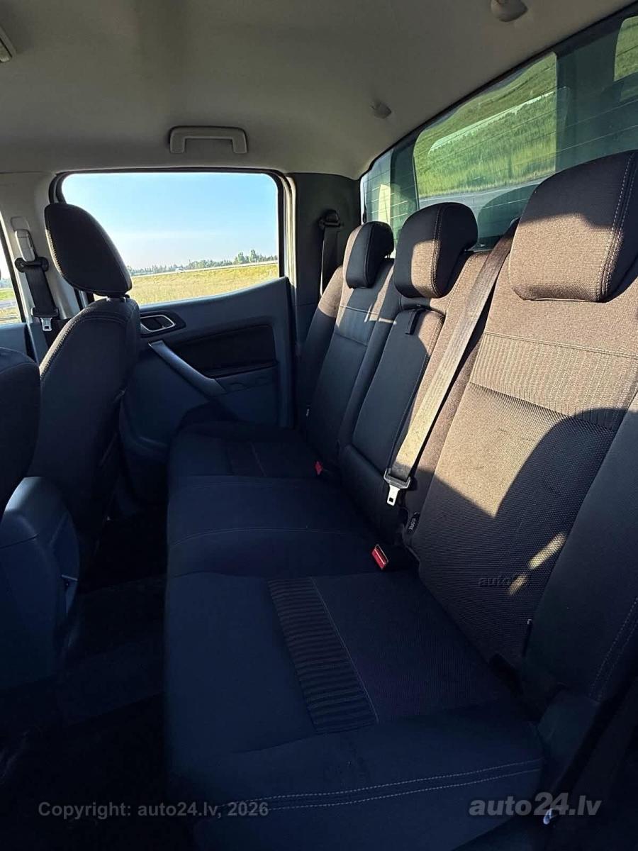White Ford Ranger 2017 in Tallinn, with an engine capacity of 2.20 L and mileage of 213 thousand km for 17000 €, photo 10 on AUTOMOTO.COM.LV