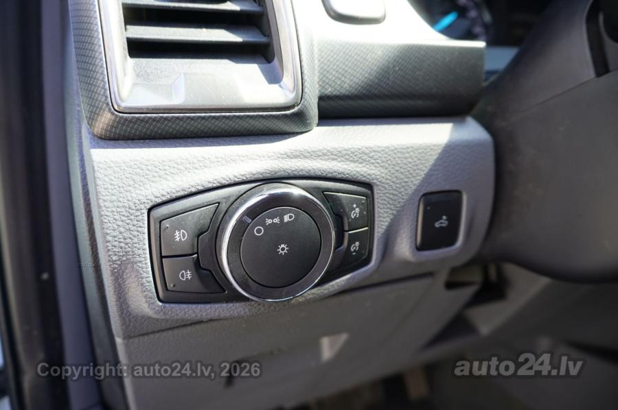 Balts Ford Ranger 2018 Tallina, ar dzinēja tilpumu 3.20 L un nobraukumu 263 tūkst. km par 17900 €, foto 15 vietnē AUTOMOTO.COM.LV