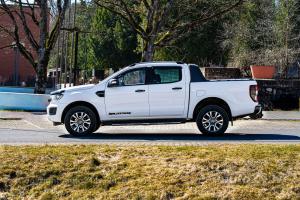 White Ford Ranger 2020 in Viljandi, with an engine capacity of 2.00 L and mileage of 160 thousand km for 26999 €, photo 10 on AUTOMOTO.COM.LV