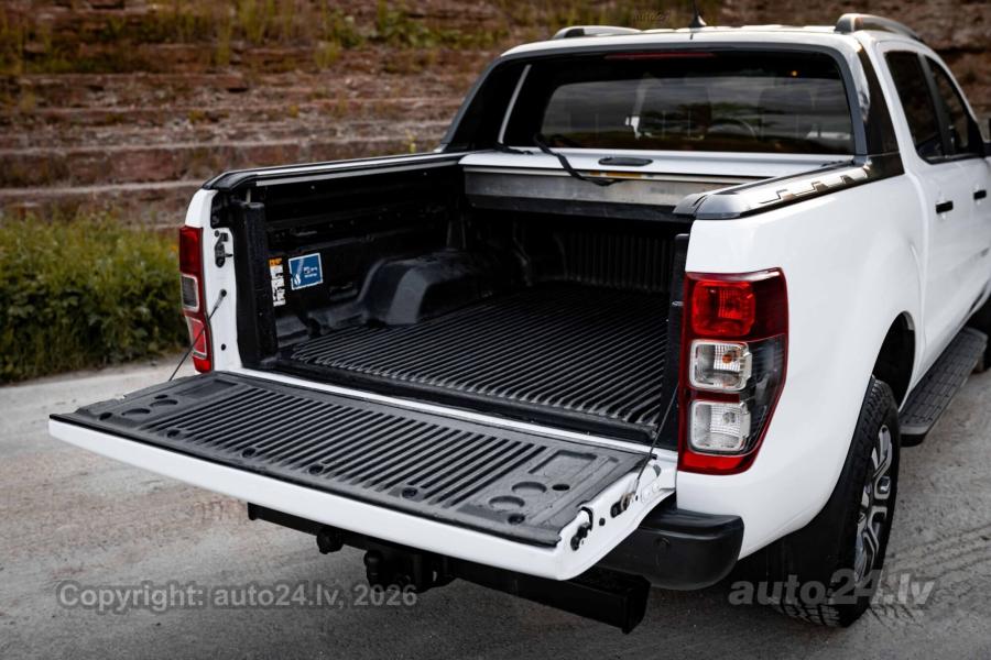 White Ford Ranger 2020 in Tallinn, with an engine capacity of 2.00 L and mileage of 173 thousand km for 21900 €, photo 14 on AUTOMOTO.COM.LV