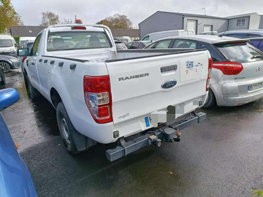 Balts Ford Ranger 2020 Raseiniai, ar dzinēja tilpumu 2.00 L un nobraukumu 136 tūkst. km par 12200 €, foto 5 vietnē AUTOMOTO.COM.LV