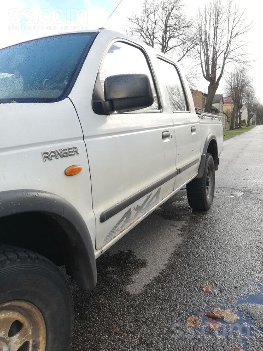 White Ford Ranger 2002 in Ventspils, with an engine capacity of 2.50 L and mileage of 238 thousand km for 2500 €, photo 2 on AUTOMOTO.COM.LV