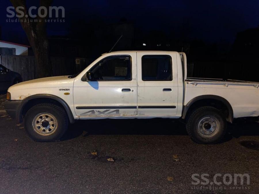 White Ford Ranger 2002 in Ventspils, with an engine capacity of 2.50 L and mileage of 238 thousand km for 2500 €, photo 4 on AUTOMOTO.COM.LV