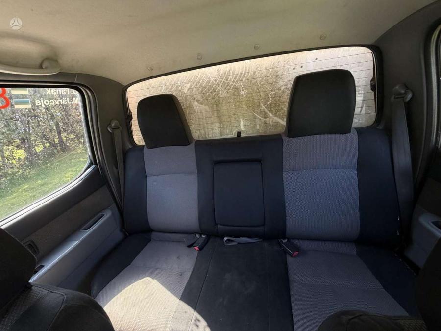 White Ford Ranger 2009 in Vilnius, with an engine capacity of 2.50 L and mileage of 340 thousand km for 4250 €, photo 16 on AUTOMOTO.COM.LV