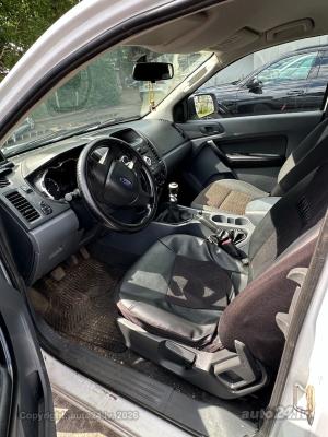 Balts Ford Ranger 2012 Tallina, ar dzinēja tilpumu 2.20 L un nobraukumu 176 tūkst. km par 12000 €, foto 7 vietnē AUTOMOTO.COM.LV