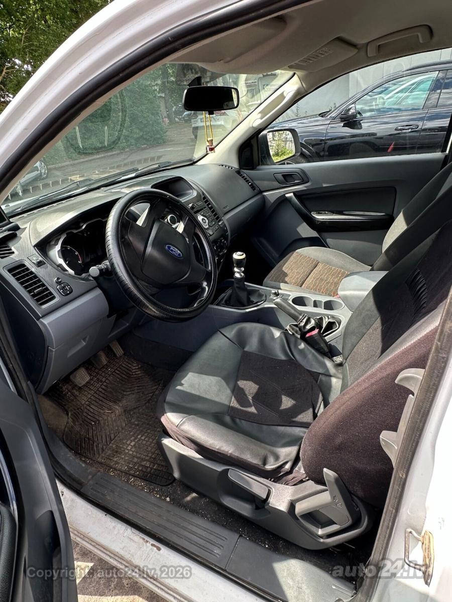 Balts Ford Ranger 2012 Tallina, ar dzinēja tilpumu 2.20 L un nobraukumu 176 tūkst. km par 12000 €, foto 7 vietnē AUTOMOTO.COM.LV