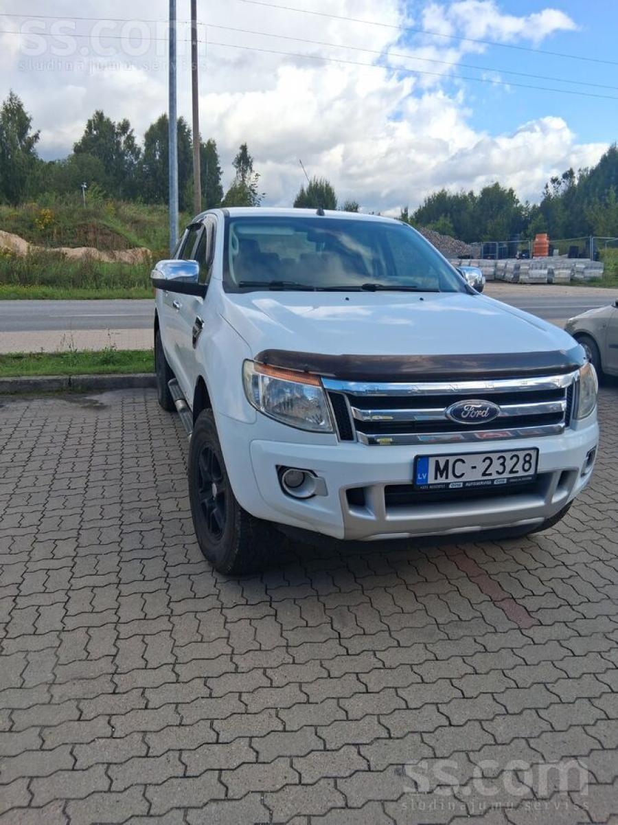 White Ford Ranger 2012 in Kuldiga, with an engine capacity of 2.20 L and mileage of 320 thousand km for 10000 €, photo 1 on AUTOMOTO.COM.LV