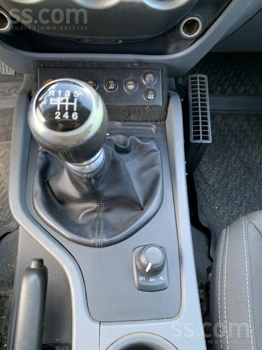 Balts Ford Ranger 2013 Rīga, ar dzinēja tilpumu 2.20 L un nobraukumu 302 tūkst. km par 6900 €, foto 14 vietnē AUTOMOTO.COM.LV