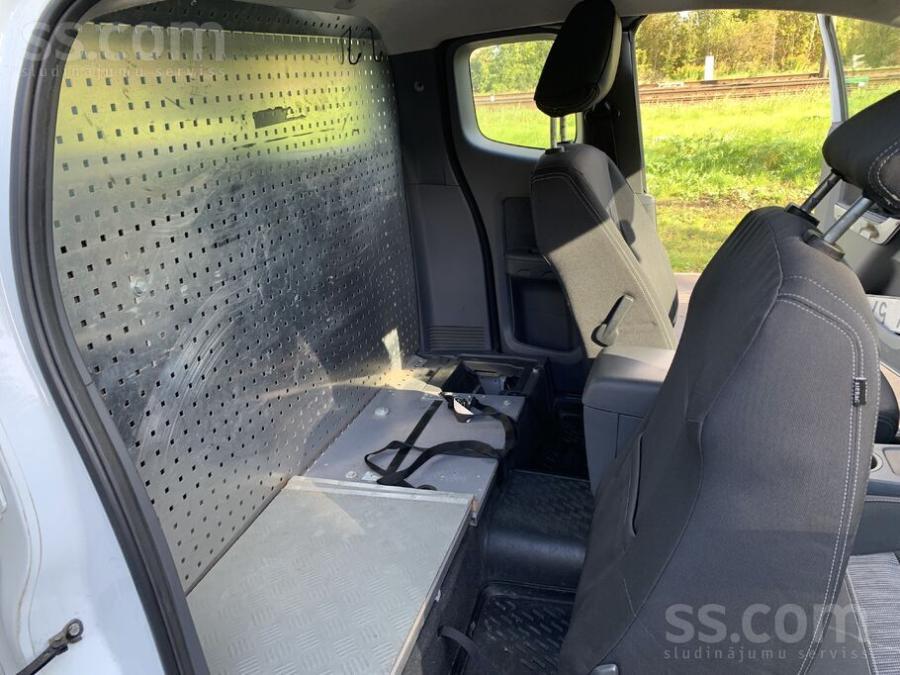 Balts Ford Ranger 2013 Rīga, ar dzinēja tilpumu 2.20 L un nobraukumu 302 tūkst. km par 6900 €, foto 19 vietnē AUTOMOTO.COM.LV