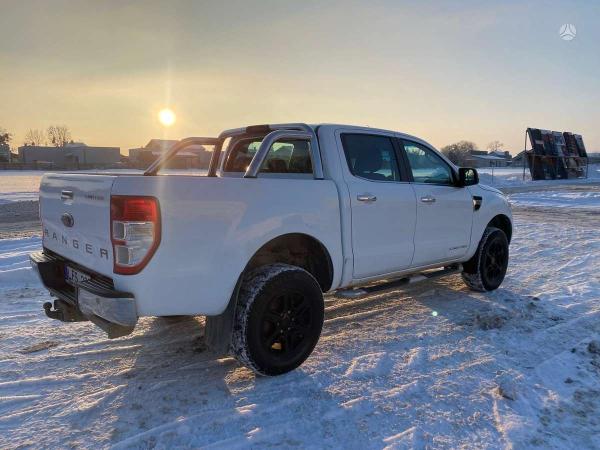 White Ford Ranger 2014 in Kaunas, with an engine capacity of 3.20 L and mileage of 226 thousand km for 12450 €, photo 6 on AUTOMOTO.COM.LV