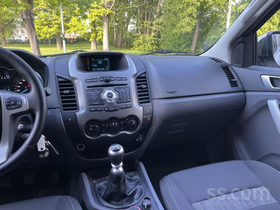 Balts Ford Ranger 2015 Jelgava, ar dzinēja tilpumu 2.20 L un nobraukumu 134 tūkst. km par 12990 €, foto 16 vietnē AUTOMOTO.COM.LV