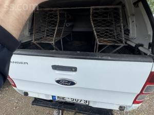 White Ford Ranger 2015 in Riga, with an engine capacity of 2.20 L and mileage of 191 thousand km for 5300 €, photo 7 on AUTOMOTO.COM.LV