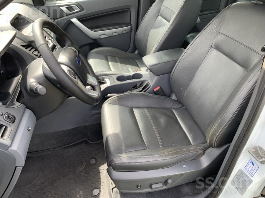 White Ford Ranger 2015 in Riga, with an engine capacity of 2.20 L and mileage of 252 thousand km for 13500 €, photo 12 on AUTOMOTO.COM.LV