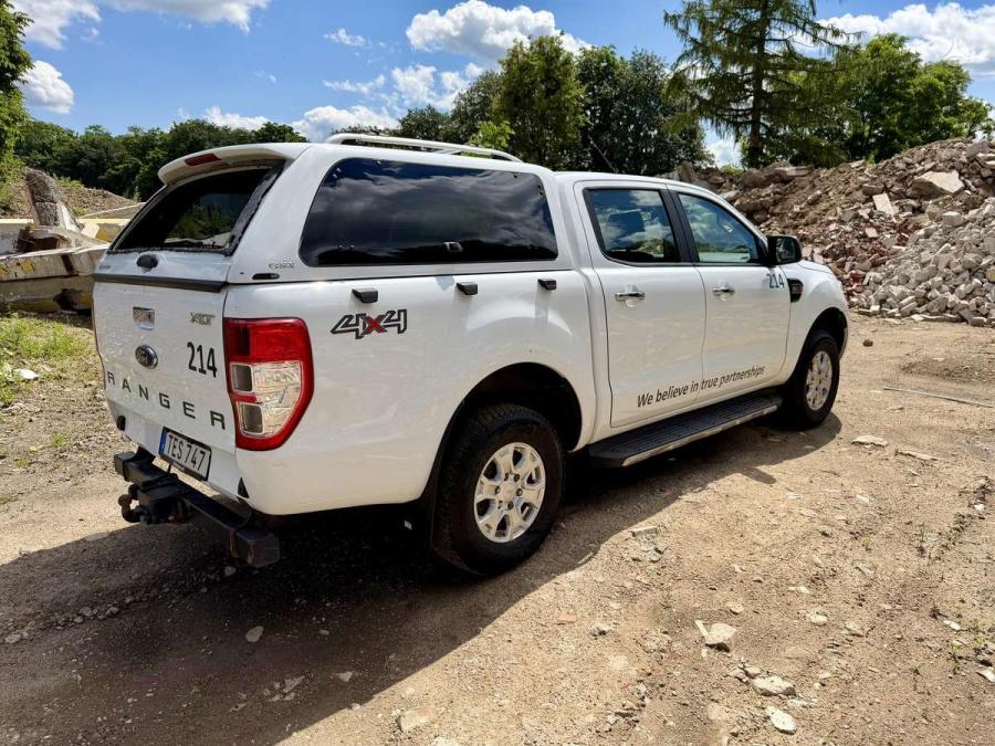 Balts Ford Ranger 2018 Kauņa, ar dzinēja tilpumu 2.20 L un nobraukumu 162 tūkst. km par 14000 €, foto 3 vietnē AUTOMOTO.COM.LV