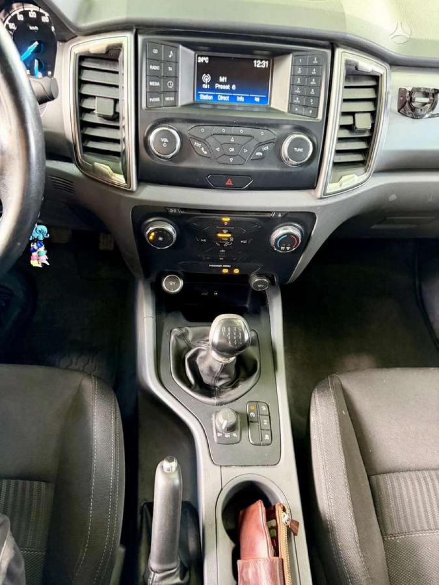 Balts Ford Ranger 2018 Kauņa, ar dzinēja tilpumu 2.20 L un nobraukumu 162 tūkst. km par 14000 €, foto 17 vietnē AUTOMOTO.COM.LV