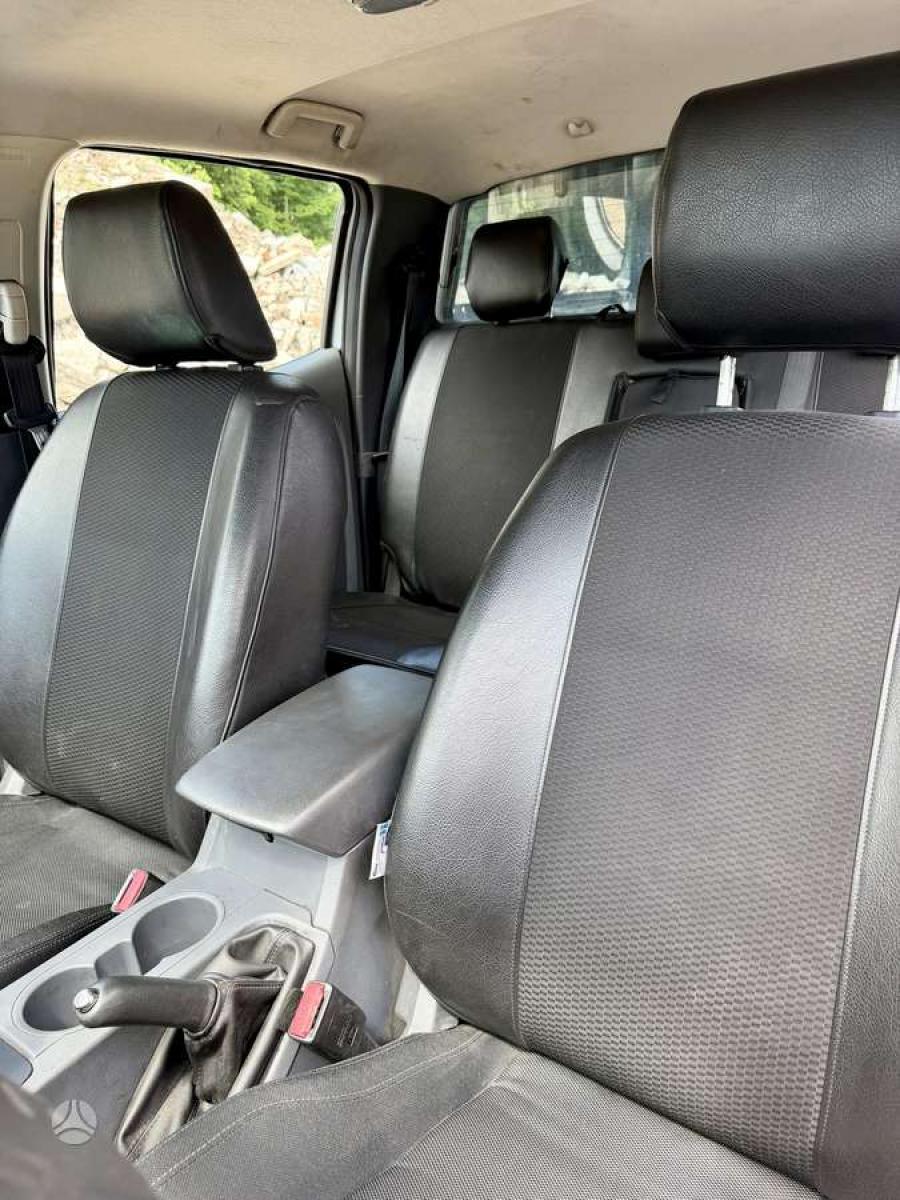 Balts Ford Ranger 2018 Kauņa, ar dzinēja tilpumu 2.20 L un nobraukumu 162 tūkst. km par 14000 €, foto 18 vietnē AUTOMOTO.COM.LV