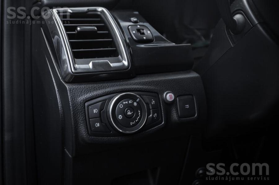 Balts Ford Ranger 2021 Rīga, ar dzinēja tilpumu 2.00 L un nobraukumu 145 tūkst. km par 24990 €, foto 12 vietnē AUTOMOTO.COM.LV