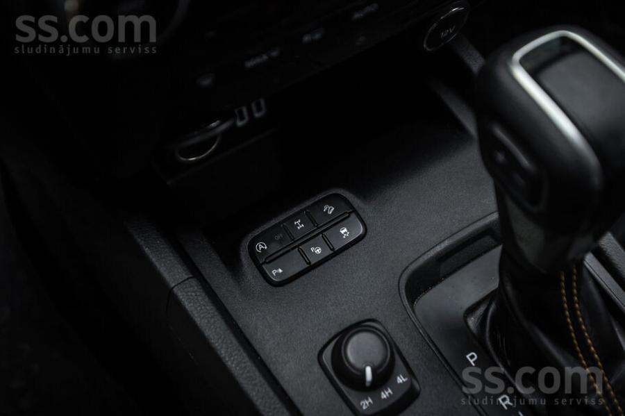 Balts Ford Ranger 2021 Rīga, ar dzinēja tilpumu 2.00 L un nobraukumu 145 tūkst. km par 24990 €, foto 13 vietnē AUTOMOTO.COM.LV