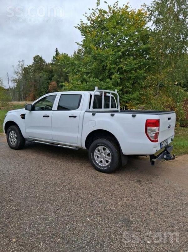 White Ford Ranger 2022 in Cesis, with an engine capacity of 2.00 L and mileage of 125 thousand km for 18500 €, photo 6 on AUTOMOTO.COM.LV