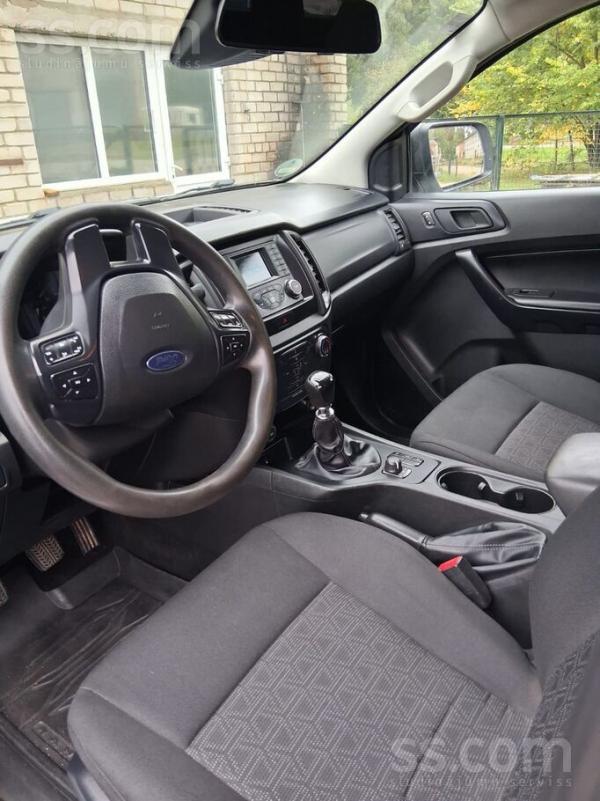 White Ford Ranger 2022 in Cesis, with an engine capacity of 2.00 L and mileage of 125 thousand km for 18500 €, photo 10 on AUTOMOTO.COM.LV