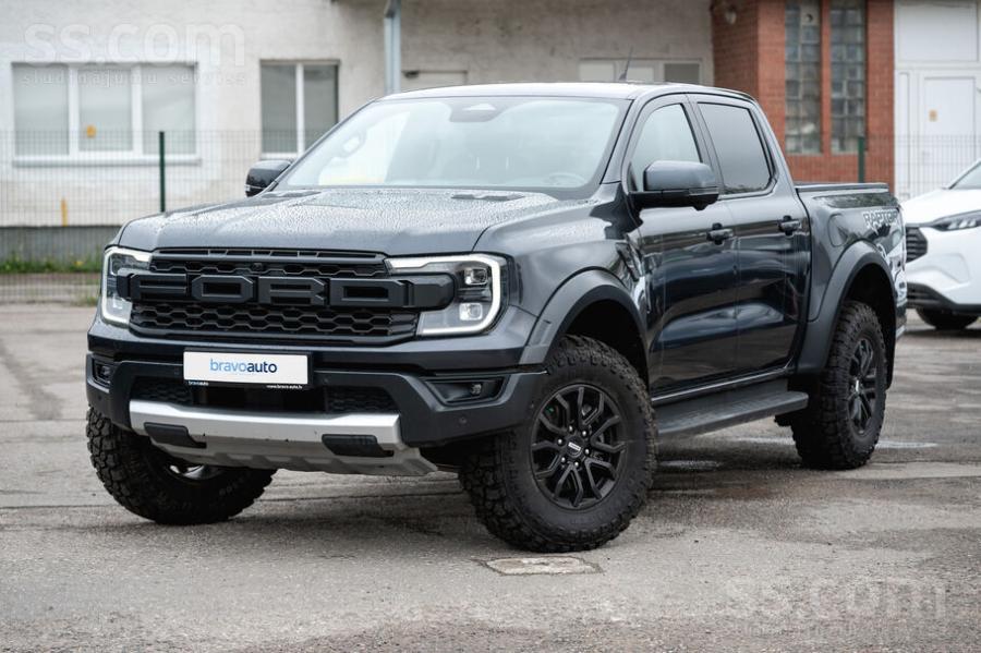 Melns Ford Raptor 2023 Rīga, ar dzinēja tilpumu 3.00 L un nobraukumu 94 tūkst. km par 46990 €, foto 1 vietnē AUTOMOTO.COM.LV